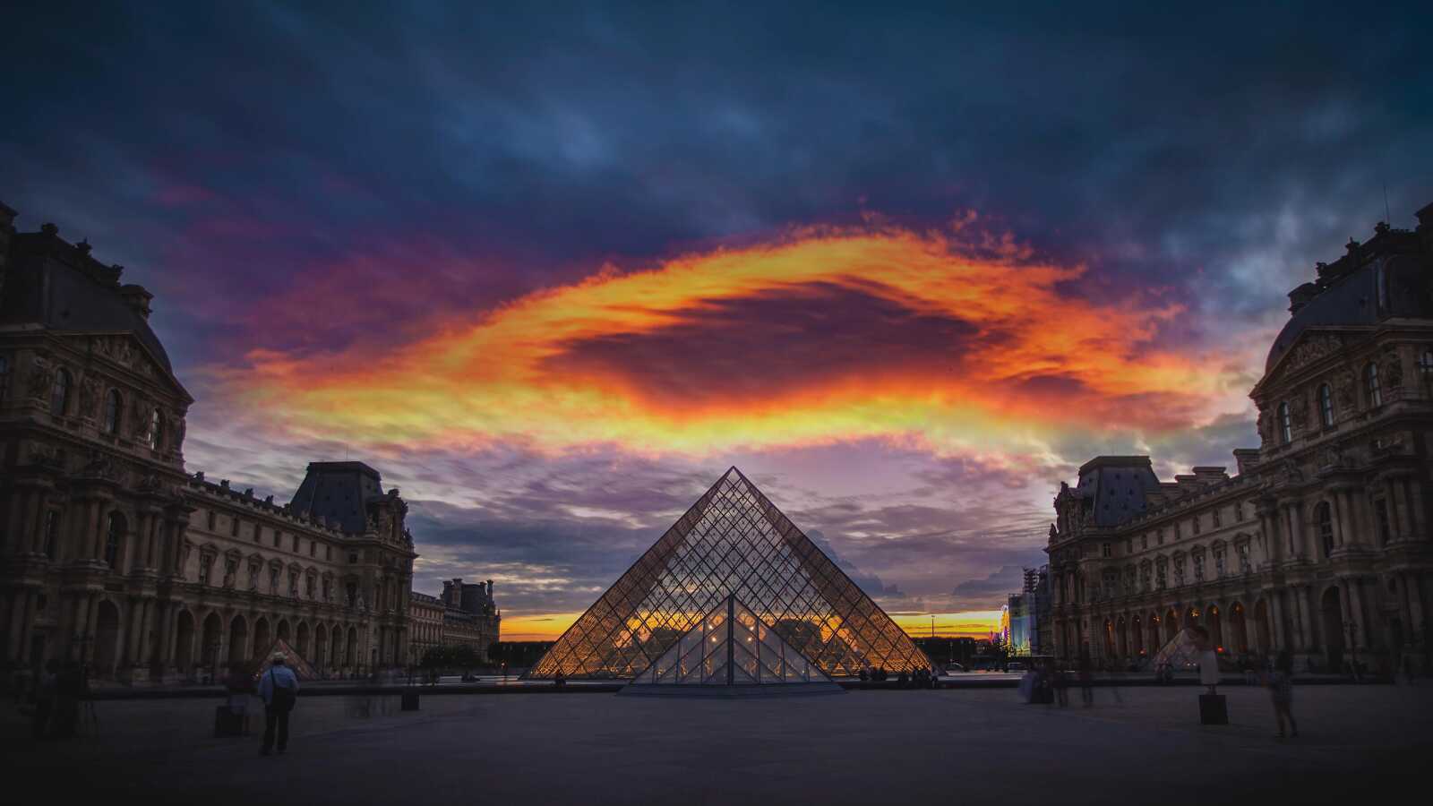 The Louvre Wallpapers (51 images) - WallpaperCat
