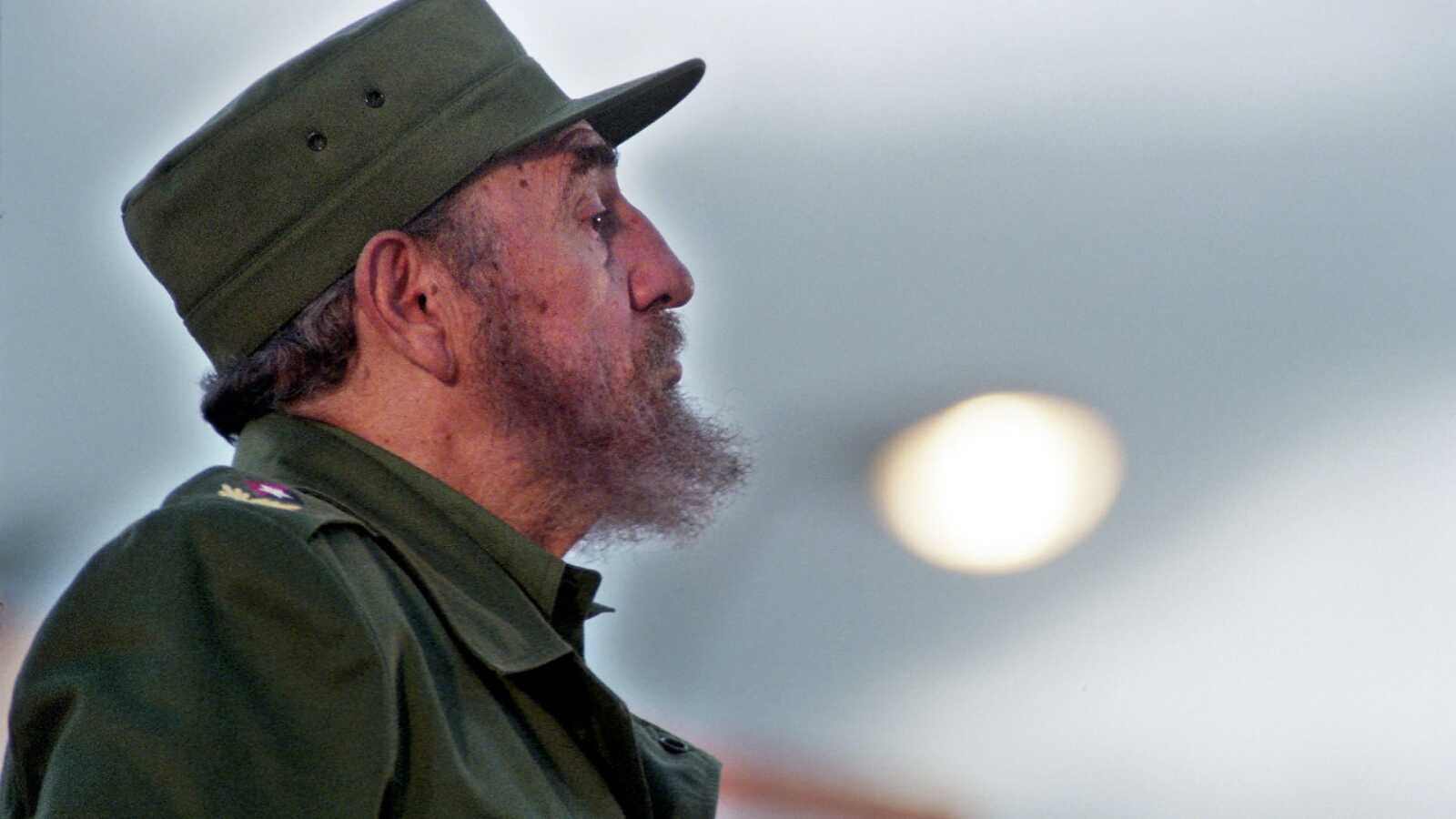 Fidel Castro Wallpapers (29 images) - WallpaperCat