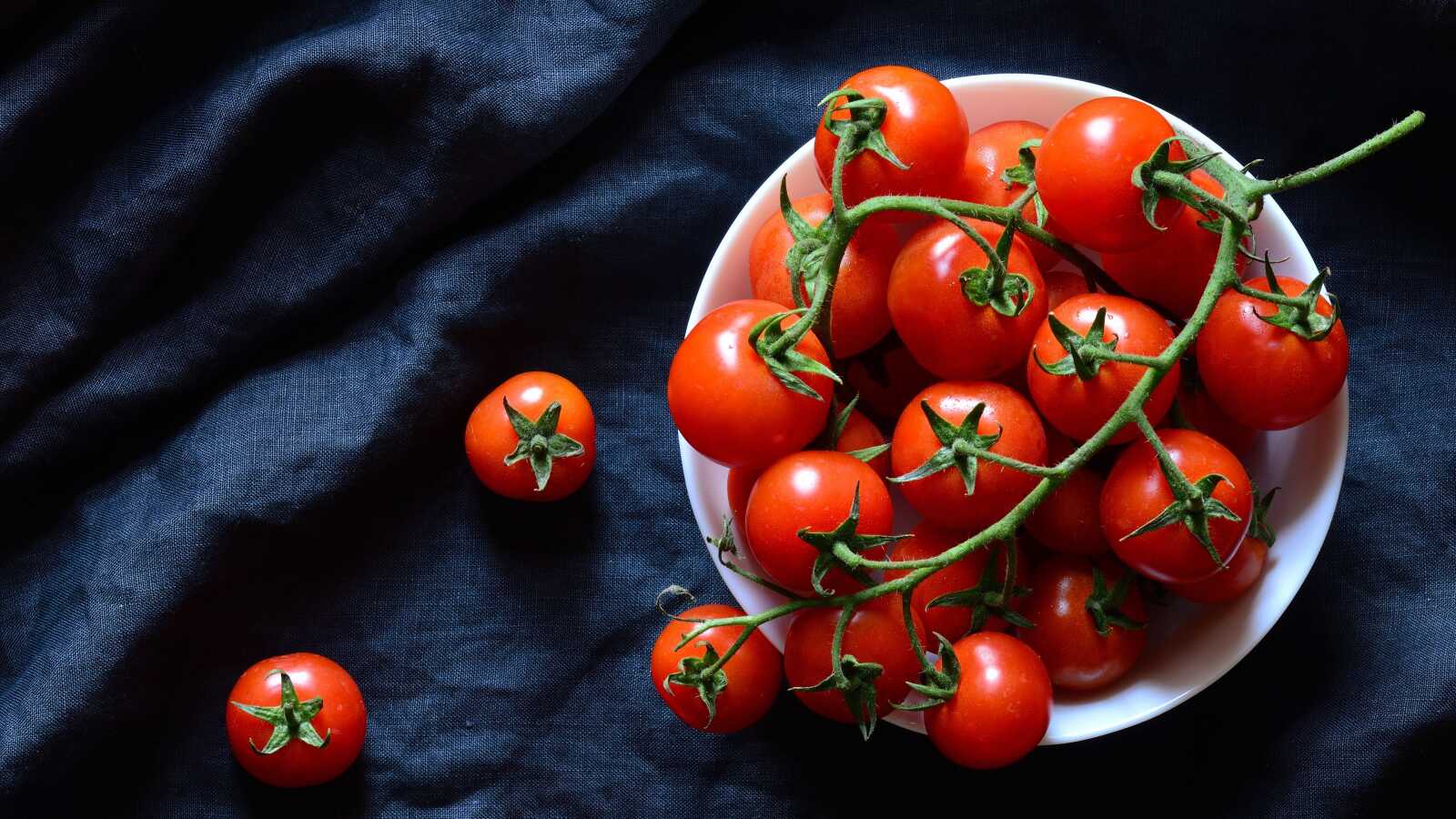 Tomato Wallpapers (70 images) - WallpaperCat