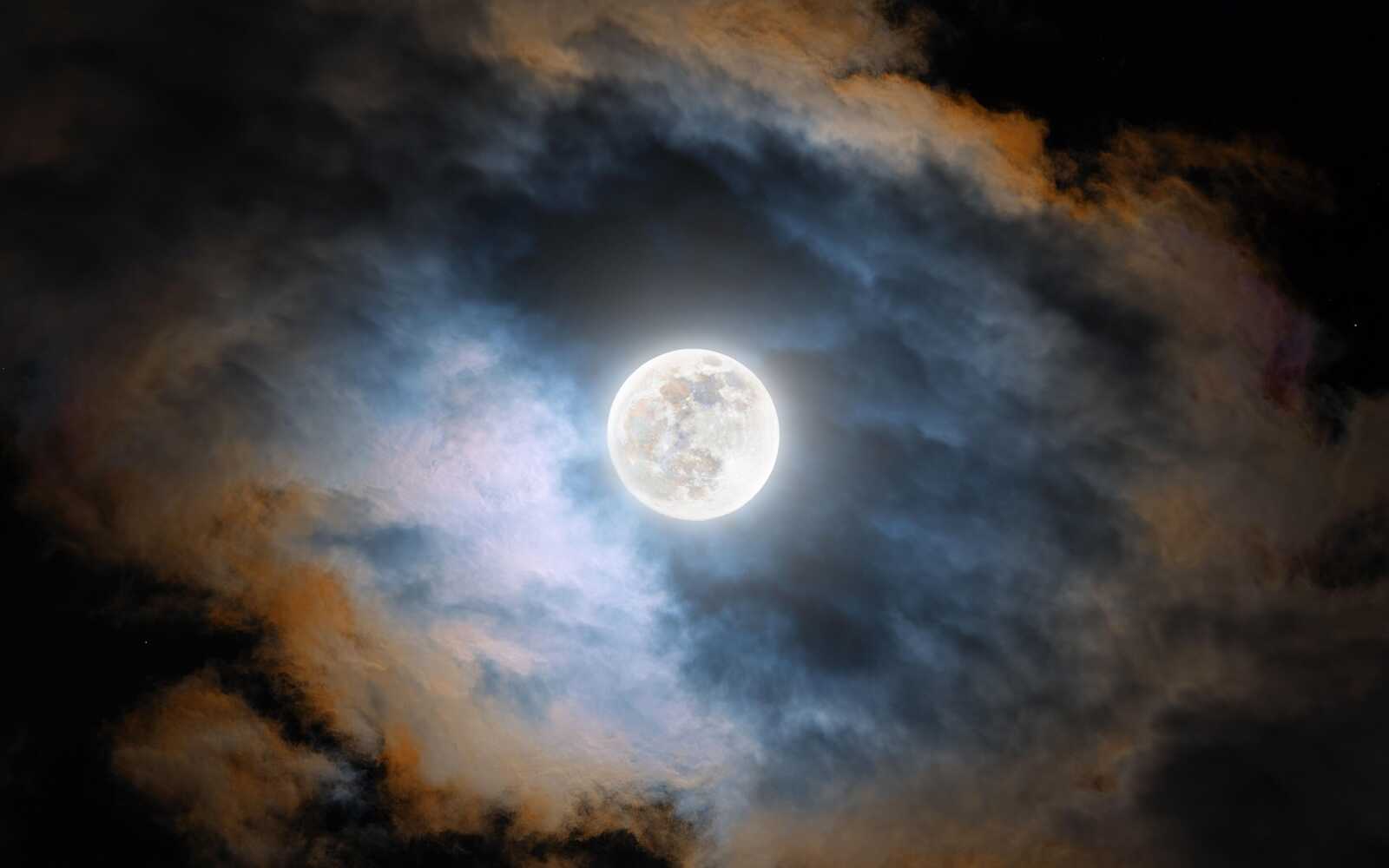 Moonlight Wallpapers (80 images) - WallpaperCat