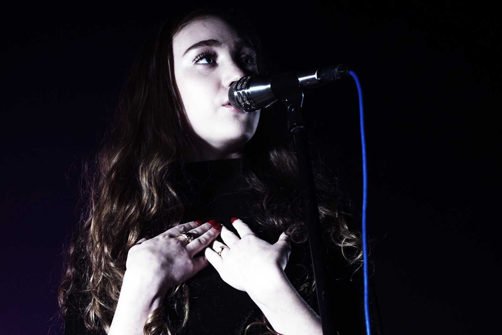 Chappell Roan Wallpapers (15 images) - WallpaperCat