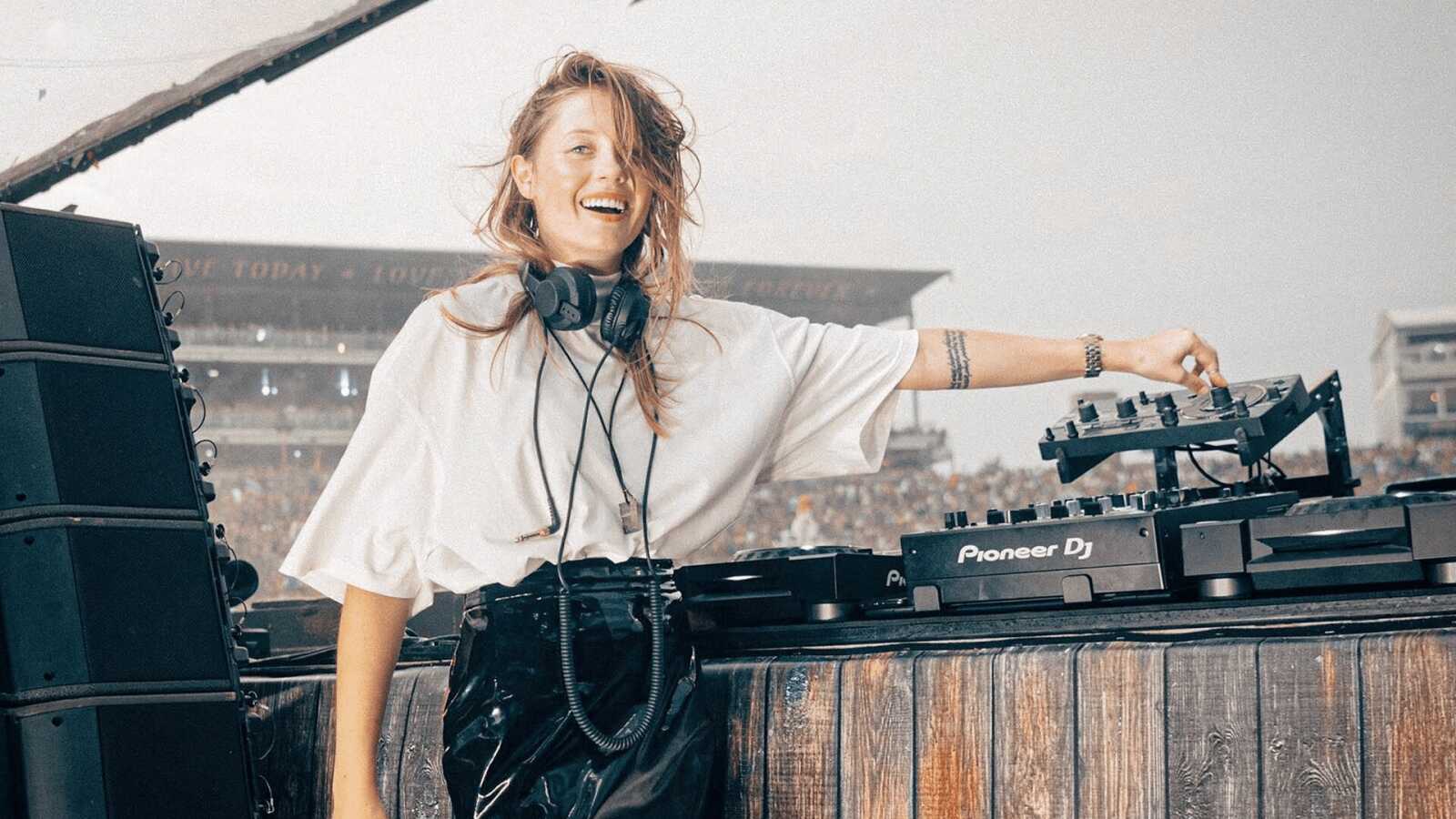 Charlotte de Witte Wallpapers (23 images) - WallpaperCat