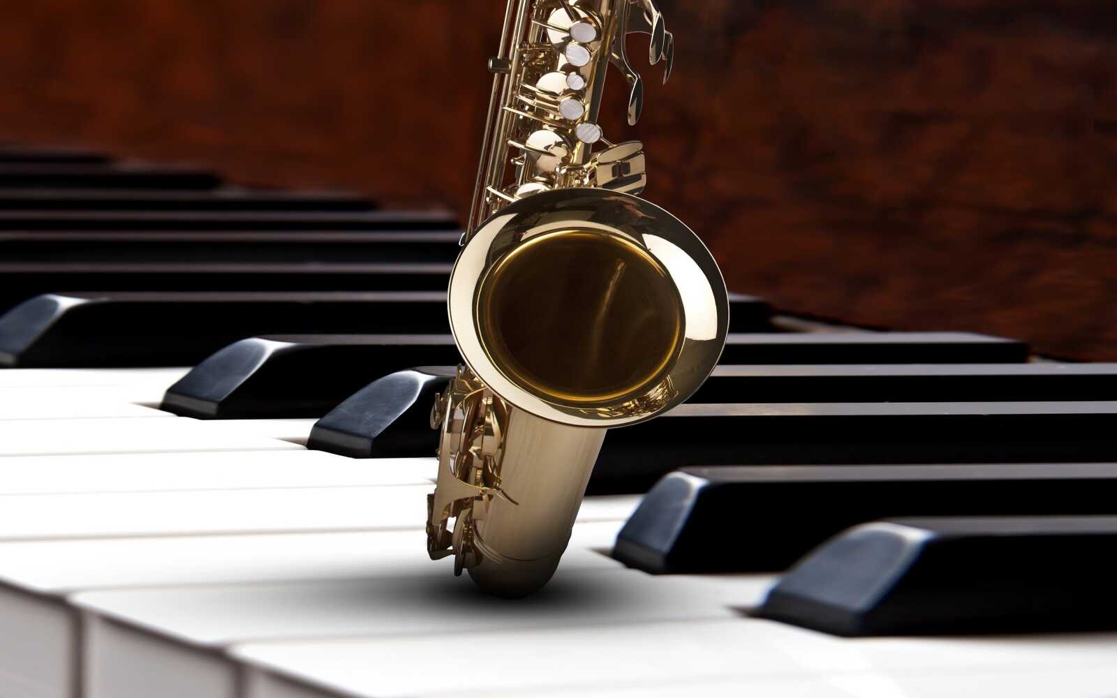 Saxophone Wallpapers (41 images) - WallpaperCat