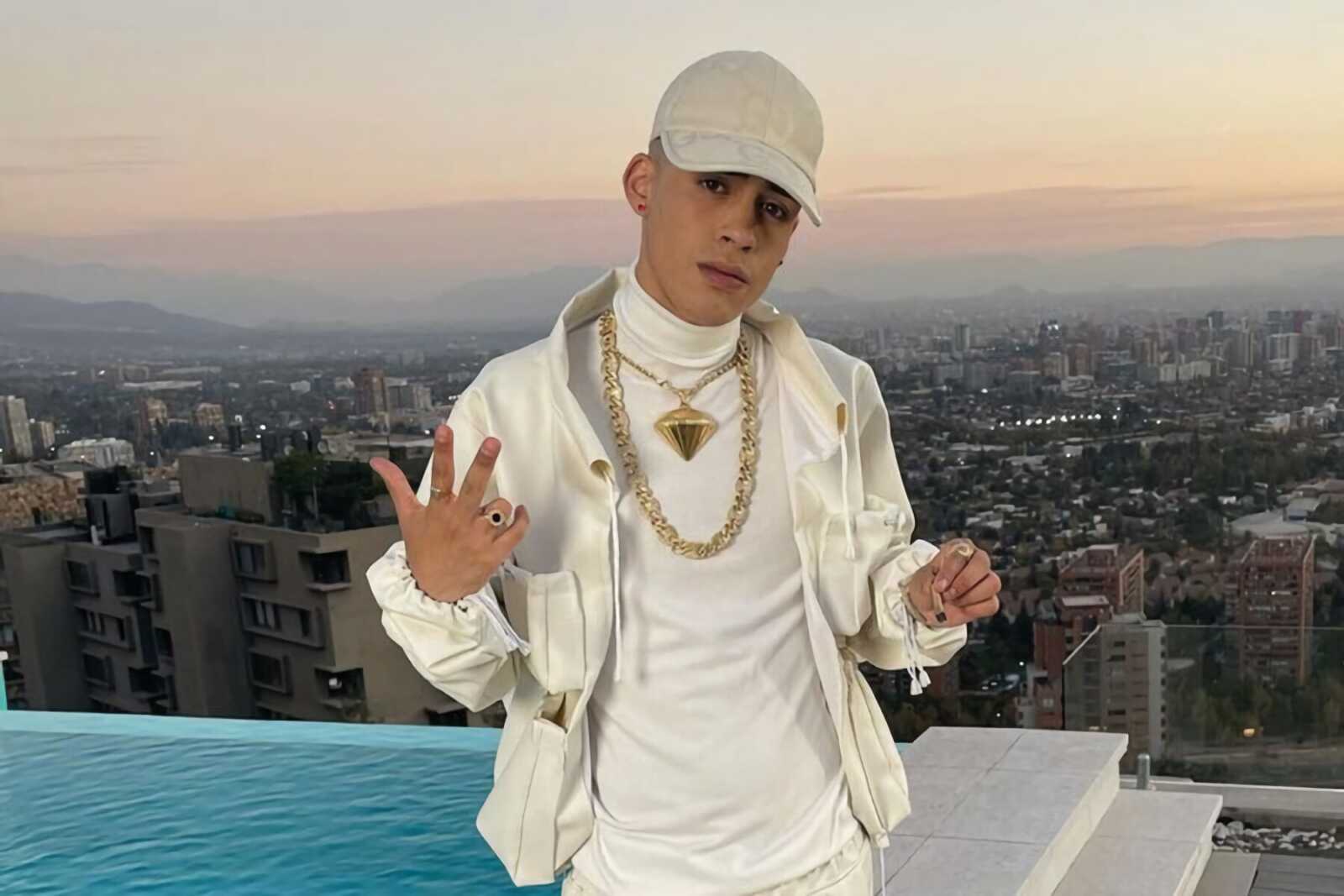 Cris MJ Wallpapers (10 images) - WallpaperCat