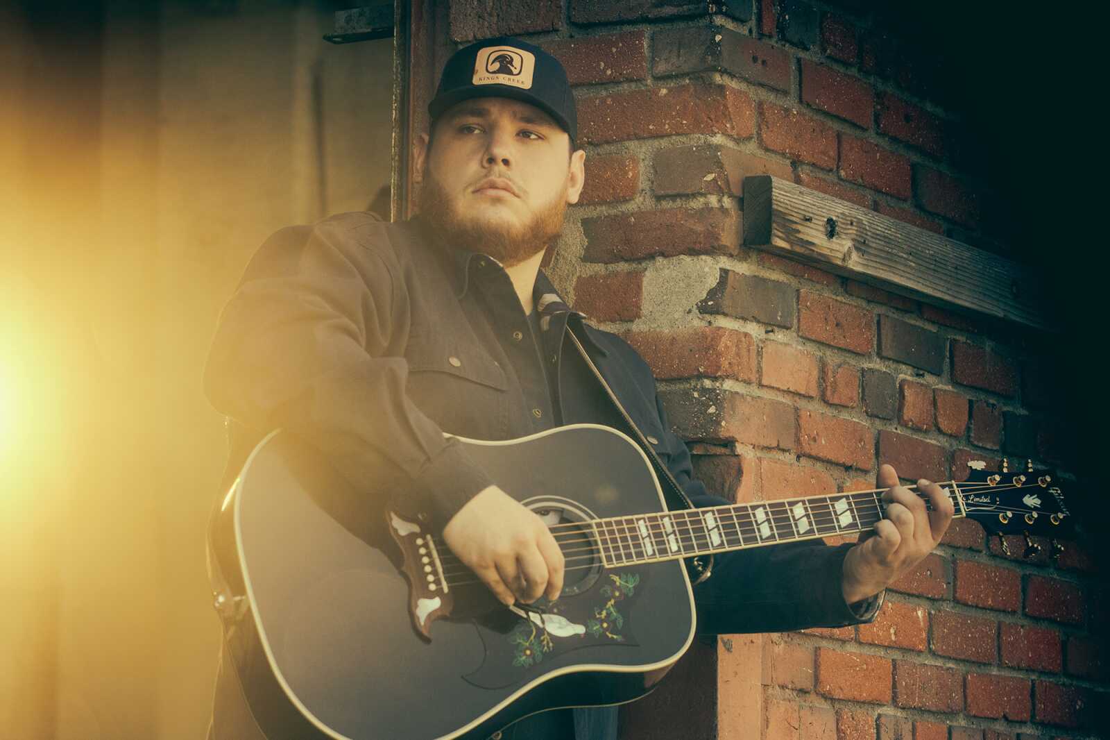 Luke Combs Wallpapers (20 images) - WallpaperCat