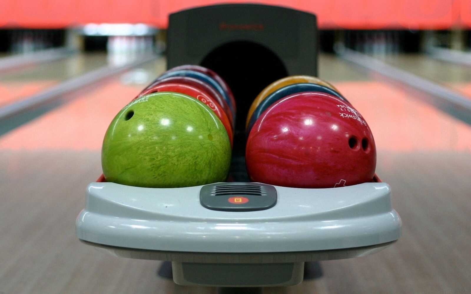 Bowling Wallpapers (22 images) - WallpaperCat