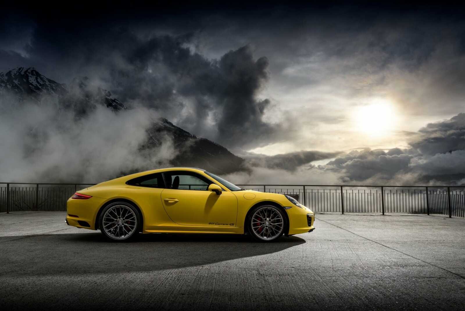 Porsche Wallpapers (138 images) - WallpaperCat