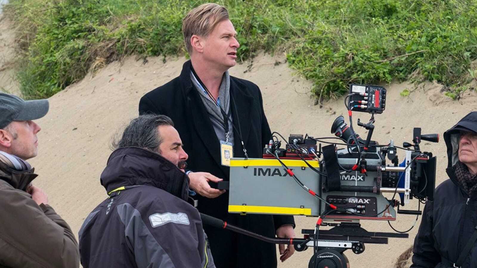 Christopher Nolan Wallpapers (25 images) - WallpaperCat