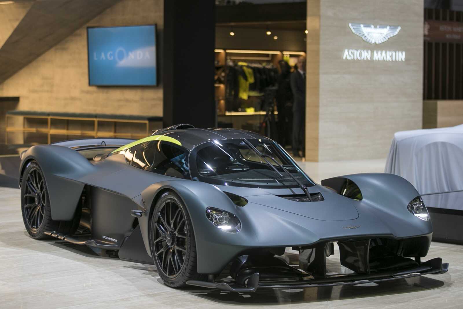 Aston Martin Valkyrie Wallpapers (35 images) - WallpaperCat
