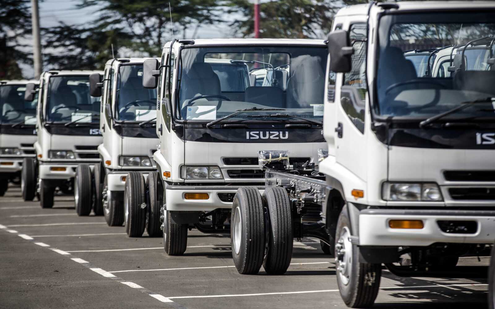 ISUZU Wallpapers (43 images) - WallpaperCat