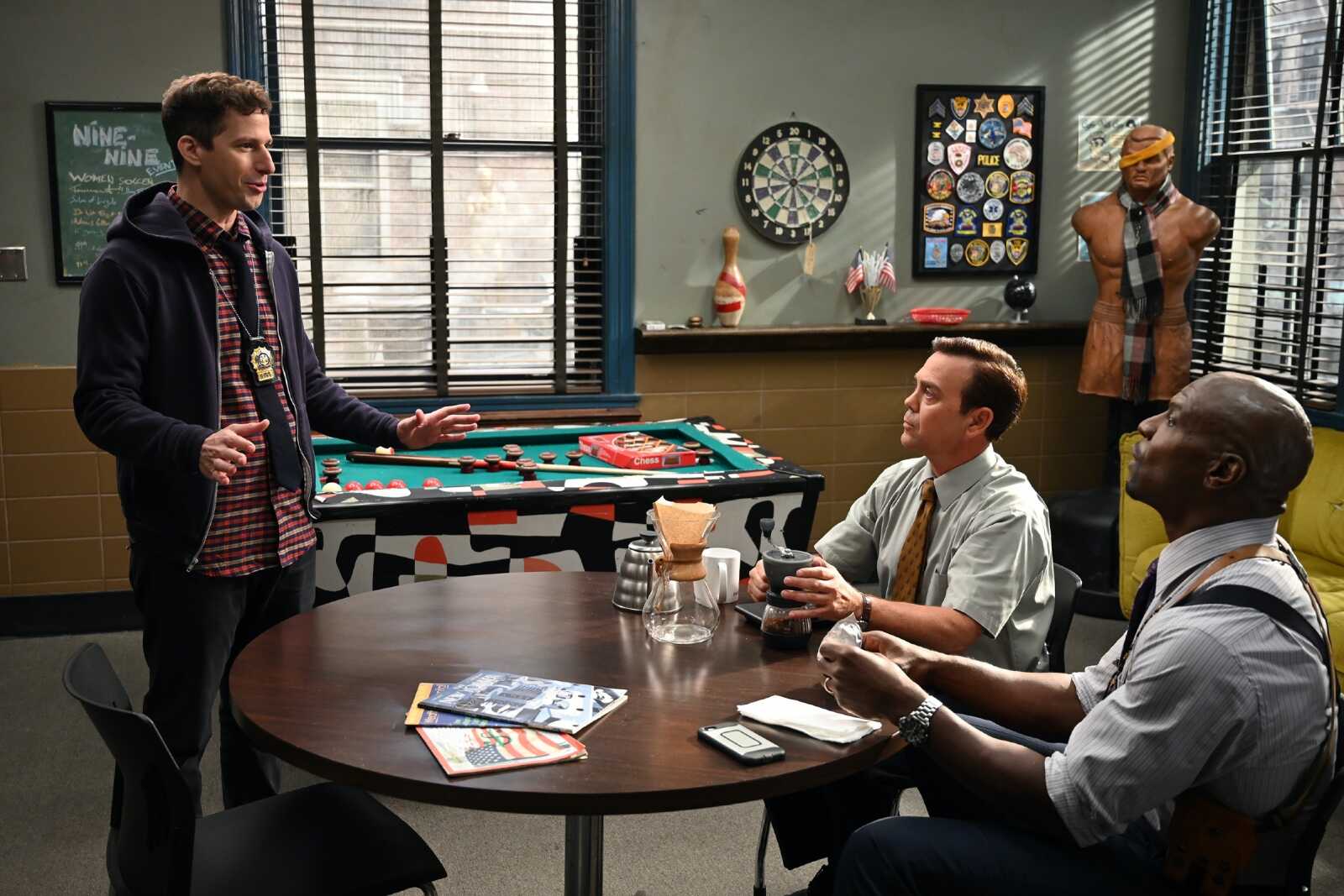 Brooklyn Nine-Nine (TV Series) Wallpapers (43 images) - WallpaperCat