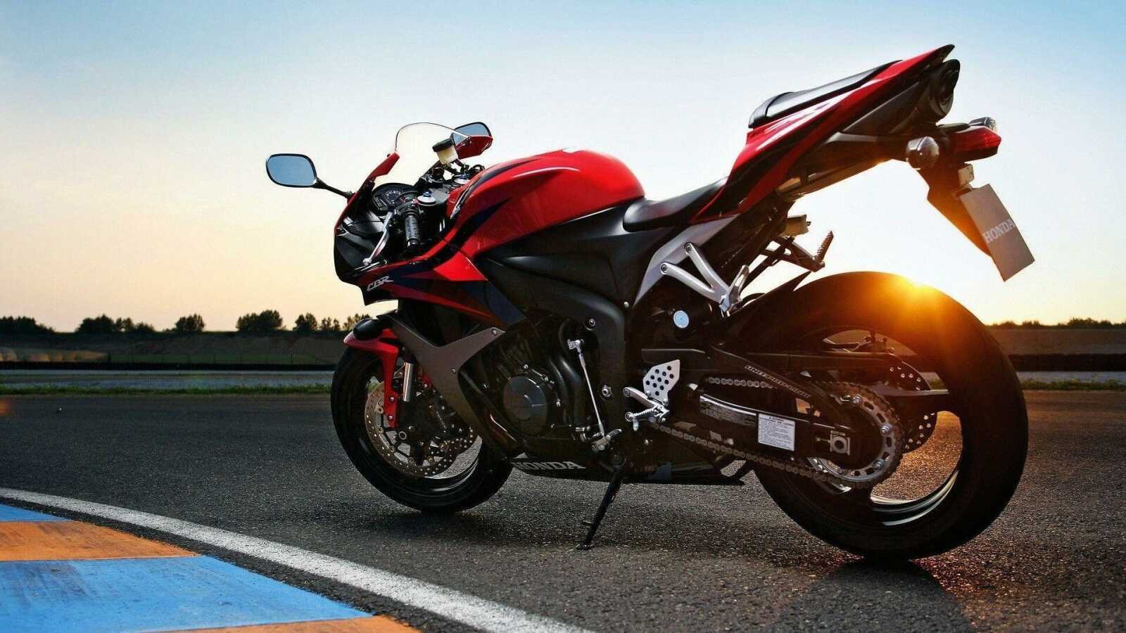 Motorcycle Wallpapers (32 images) - WallpaperCat