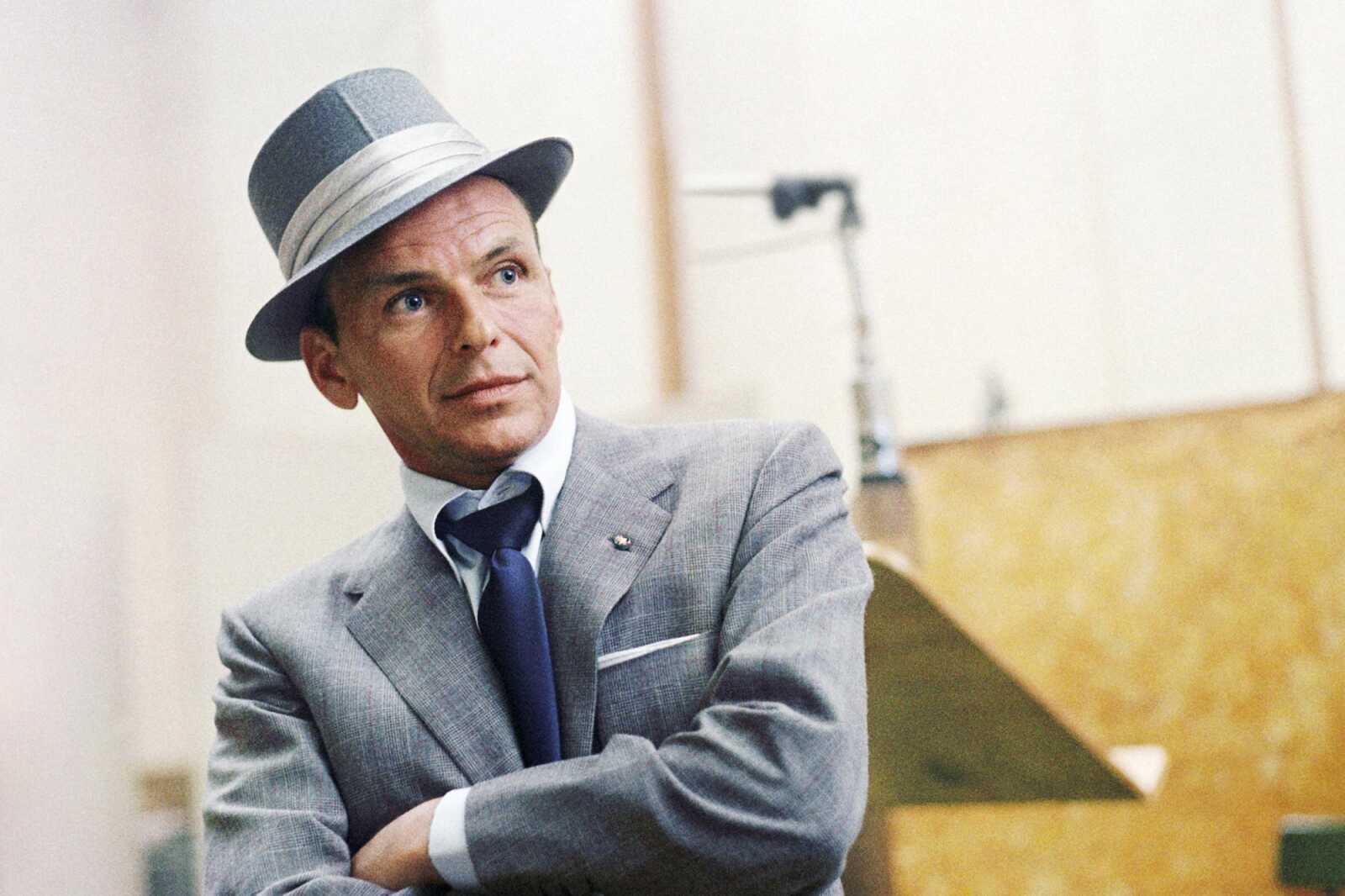 Frank Sinatra Wallpapers (39 images) - WallpaperCat