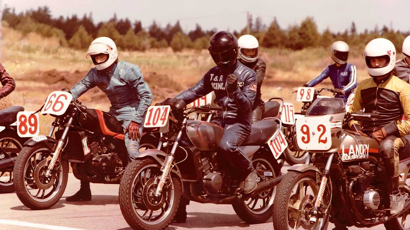 Motorcycle Racing Wallpapers (55 images) - WallpaperCat
