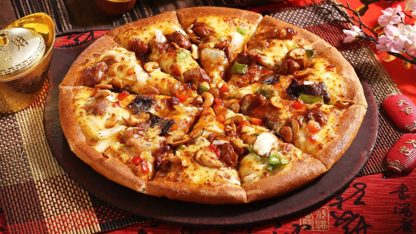 Pizza Wallpapers (64 images) - WallpaperCat