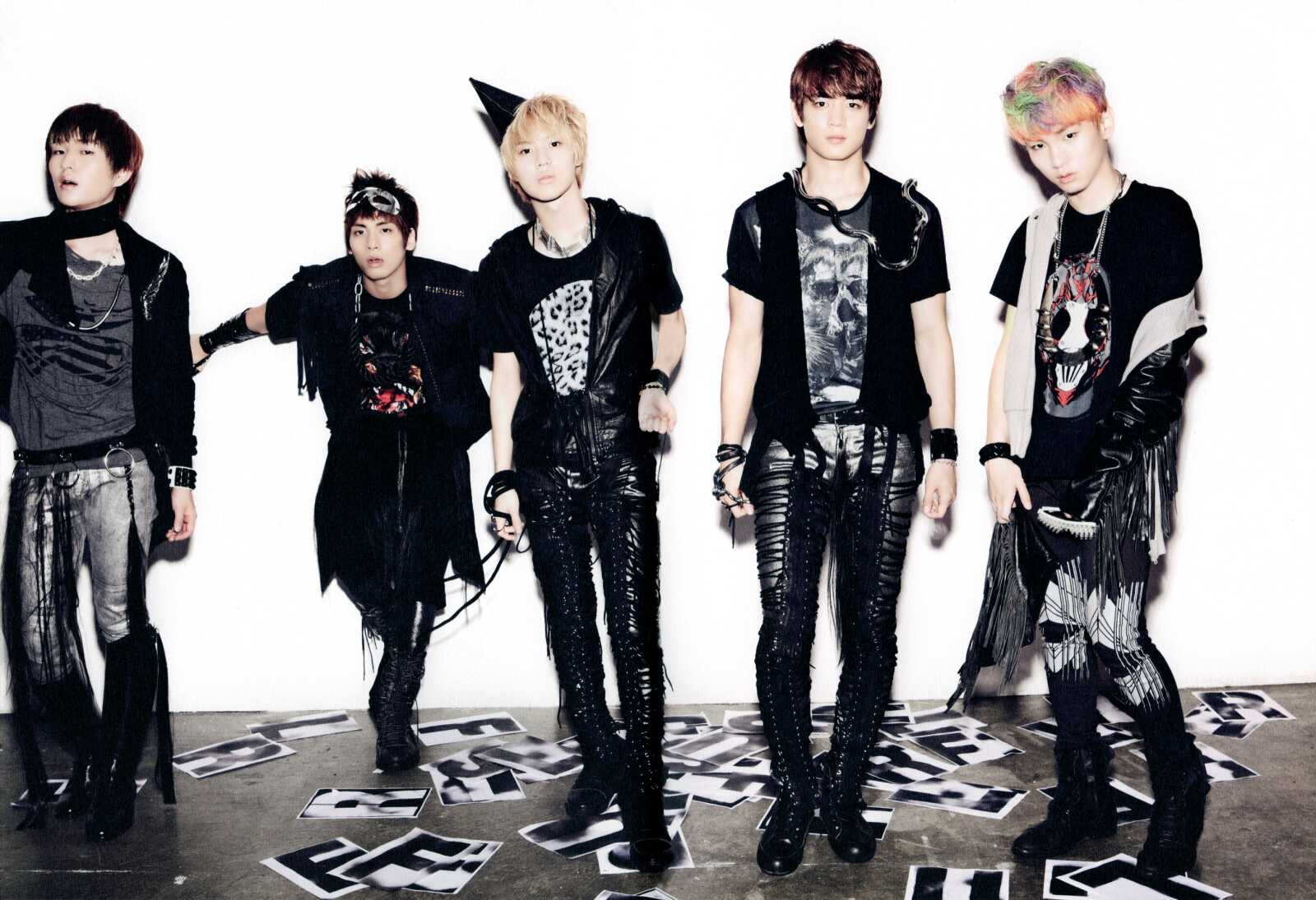 SHINee Wallpapers (49 images) - WallpaperCat