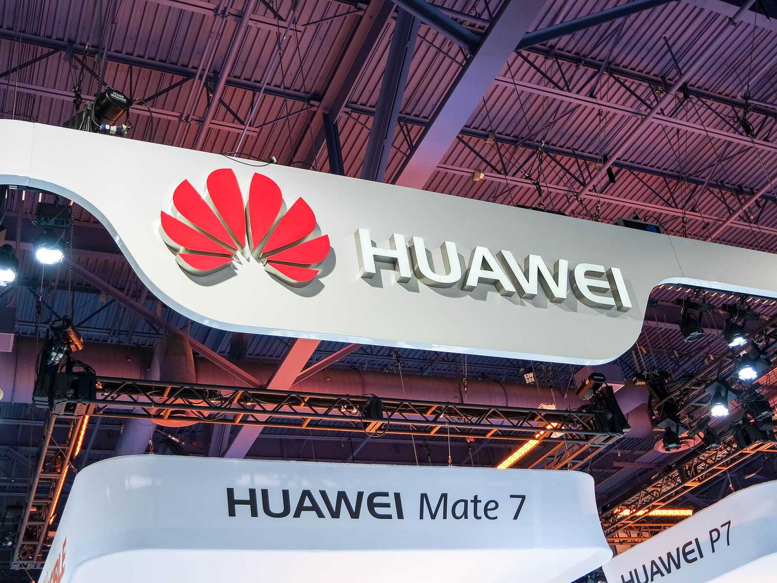 HUAWEI Logo Wallpapers (54 images) - WallpaperCat