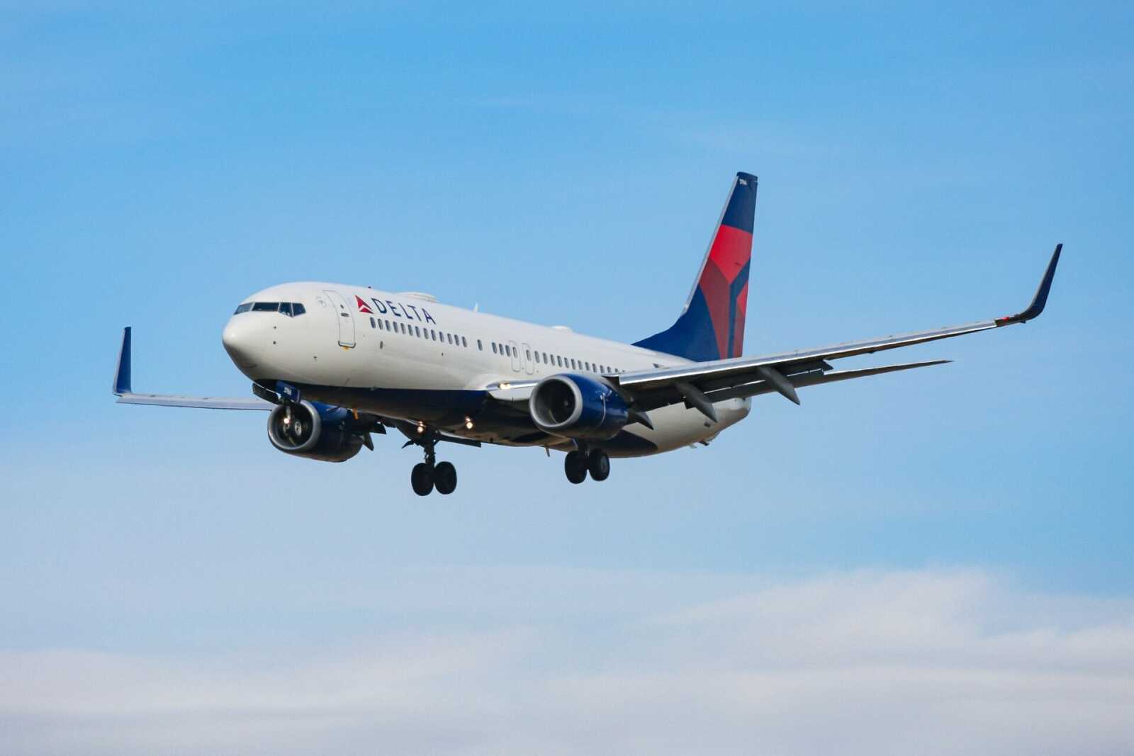 Delta Air Lines Wallpapers (52 images) - WallpaperCat