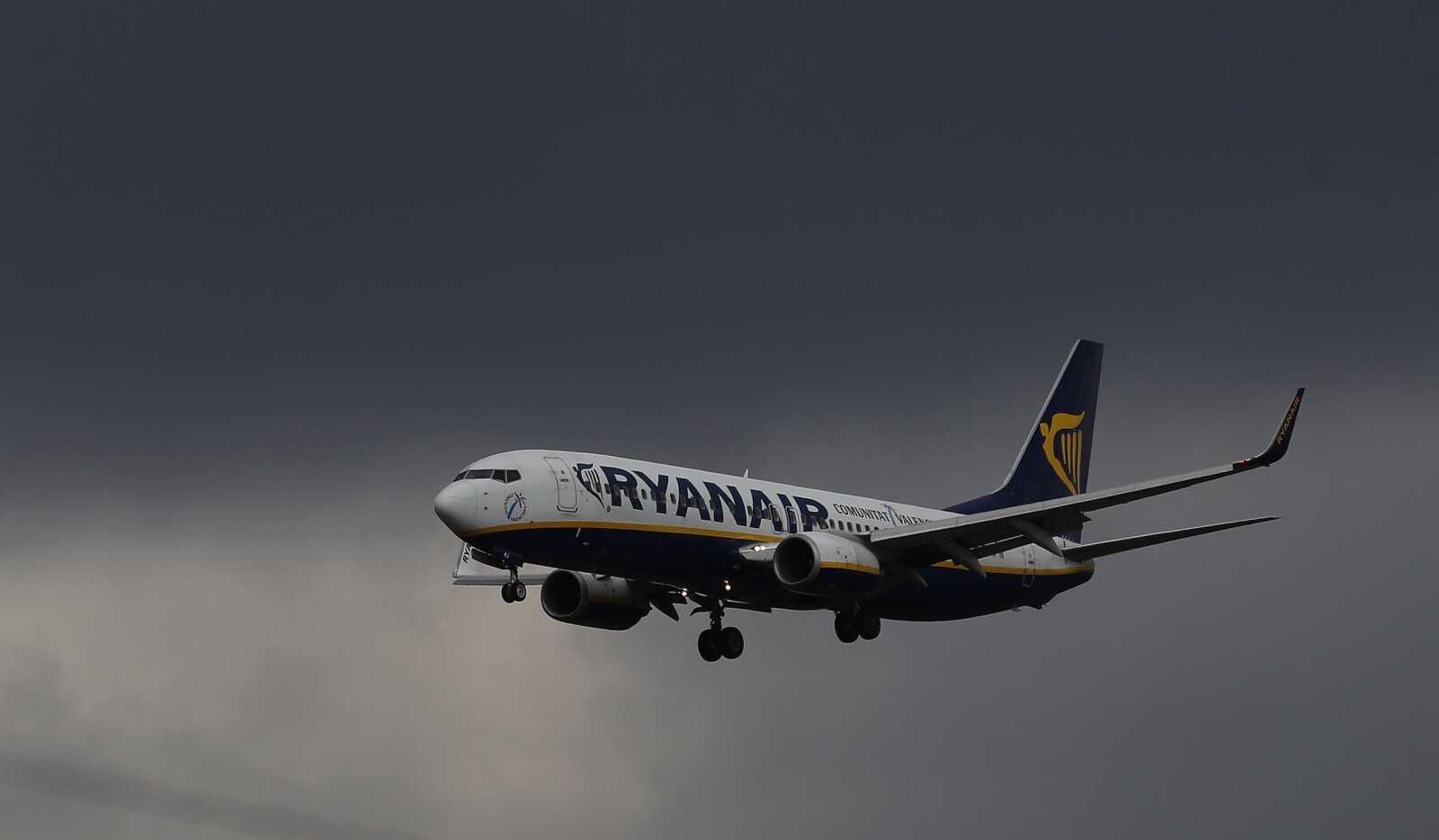 Ryanair Wallpapers (37 images) - WallpaperCat
