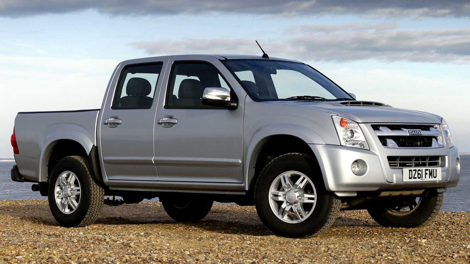 ISUZU Wallpapers (43 images) - WallpaperCat
