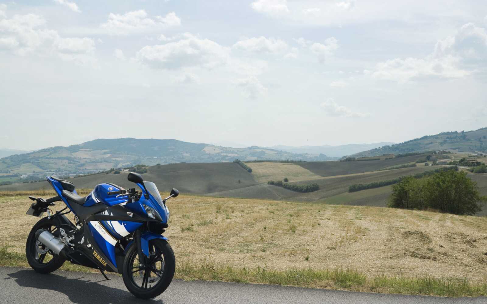 Yamaha YZF-R125 Wallpapers (23 images) - WallpaperCat