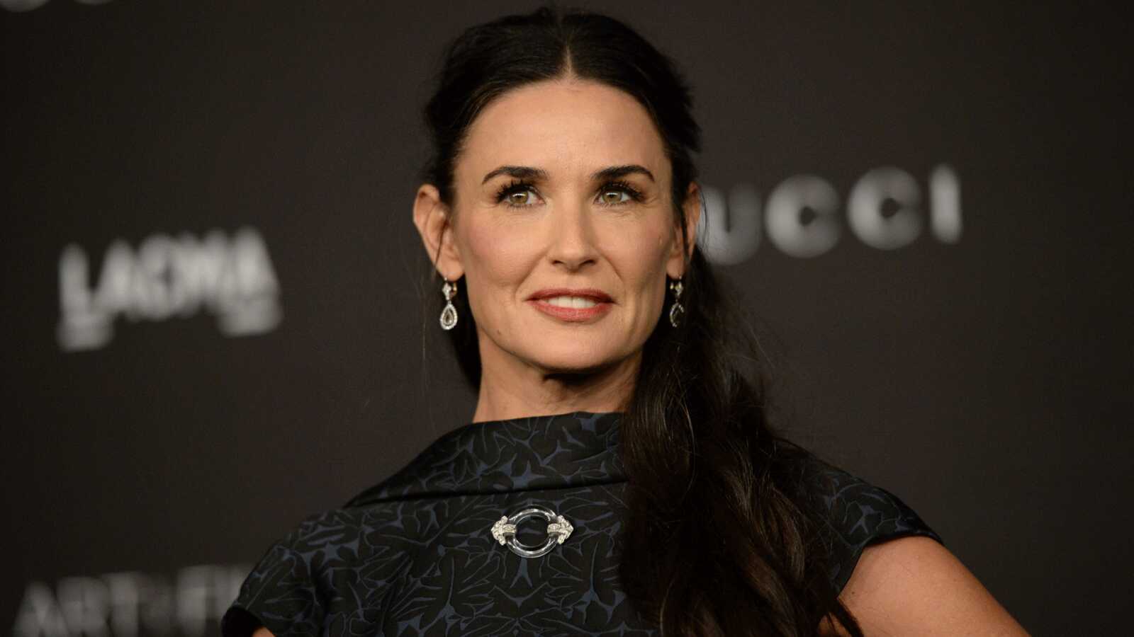 Demi Moore Wallpapers (31 images) - WallpaperCat