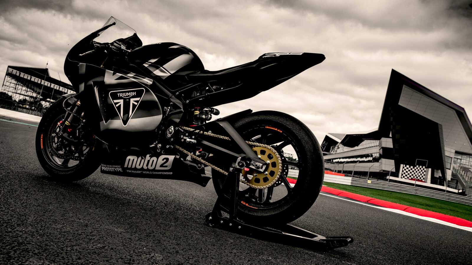 Triumph Motorcycles Wallpapers (60 images) - WallpaperCat