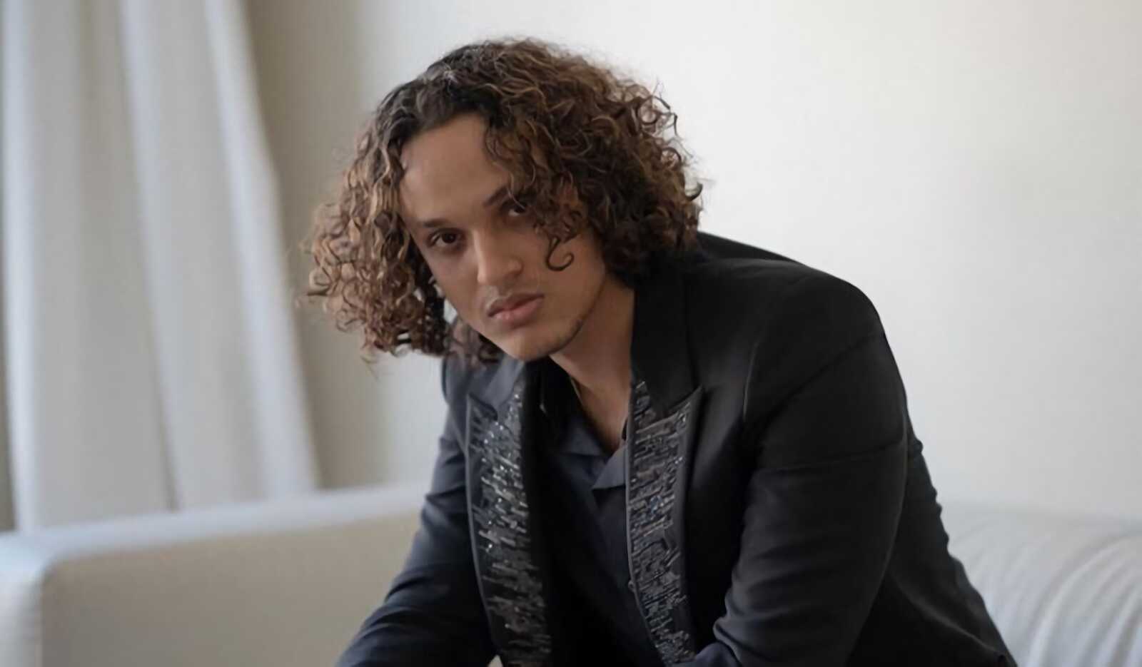 Brando (Singer) Wallpapers (10 images) - WallpaperCat