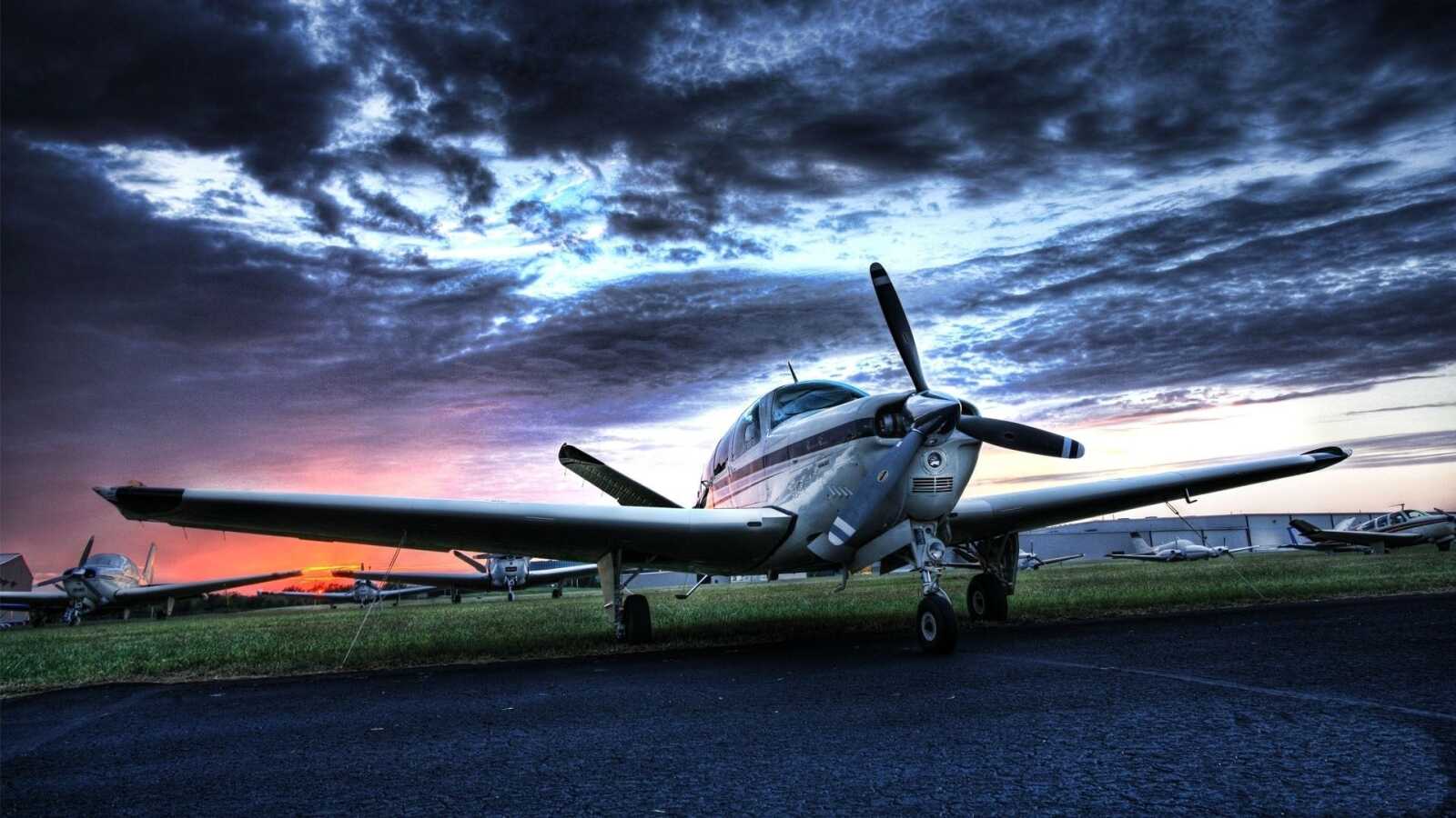 Aircraft Wallpapers (50 images) - WallpaperCat