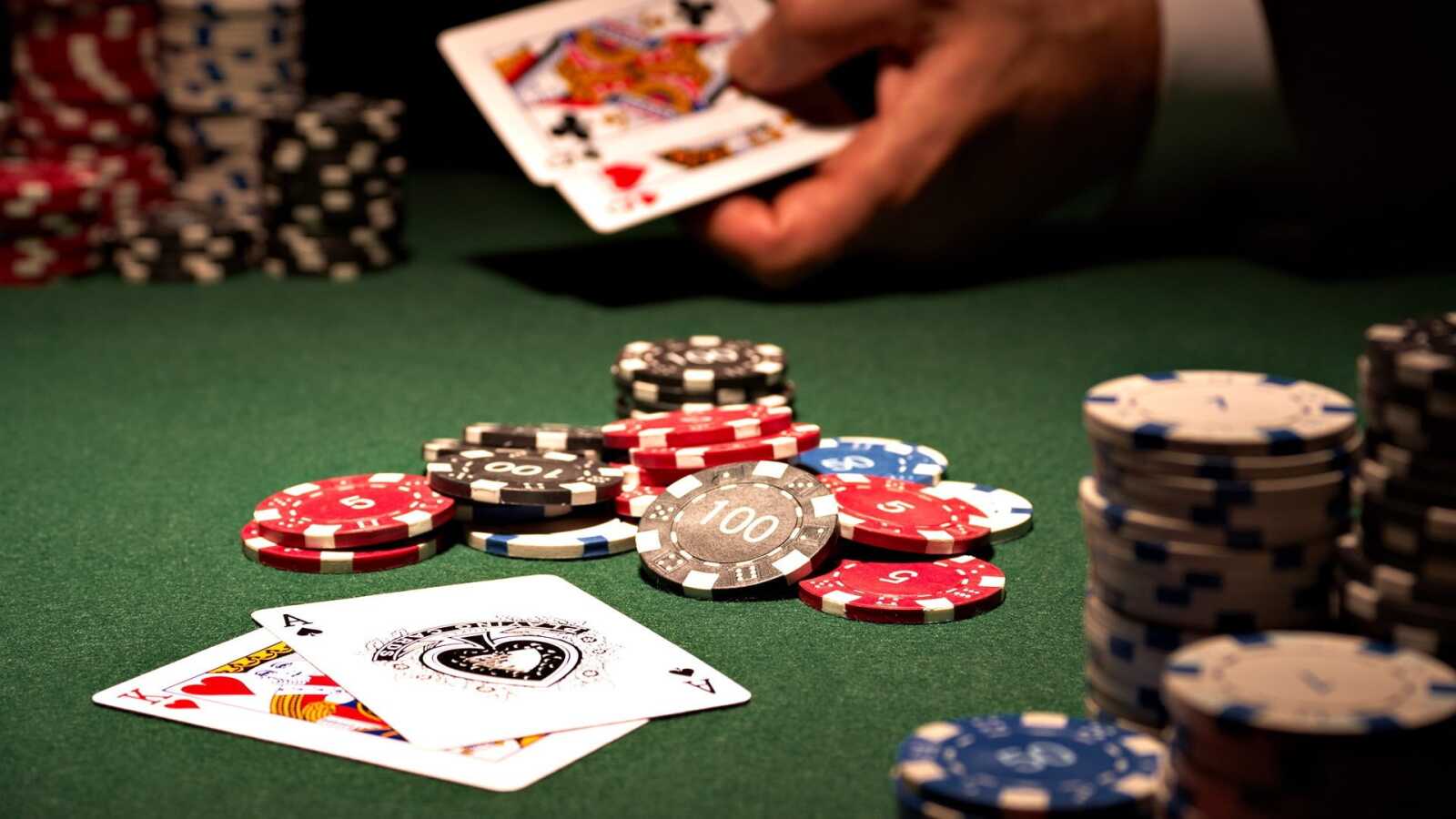 Poker Wallpapers (40 images) - WallpaperCat