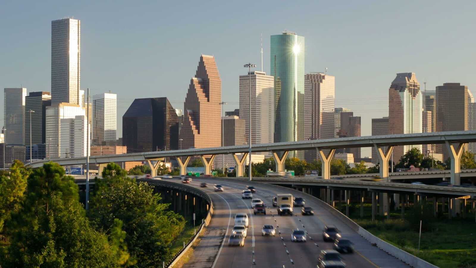 Houston Skyline Wallpapers (21 images) - WallpaperCat