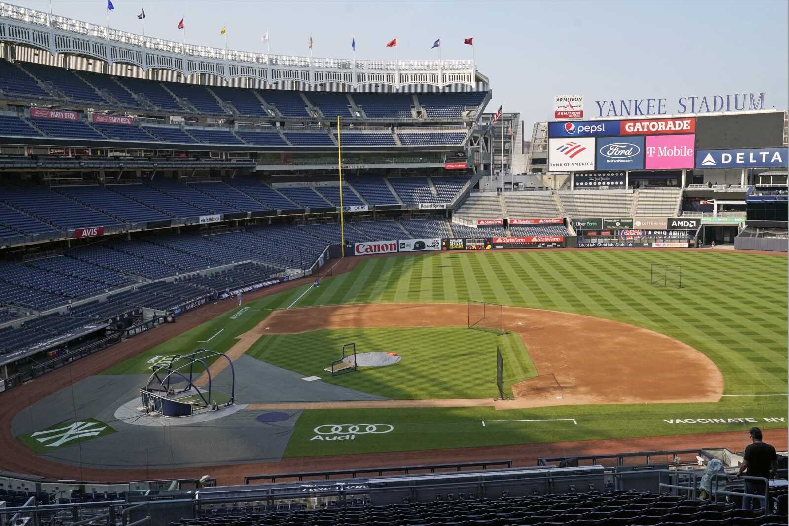 Yankee Stadium Wallpapers (54 images) - WallpaperCat