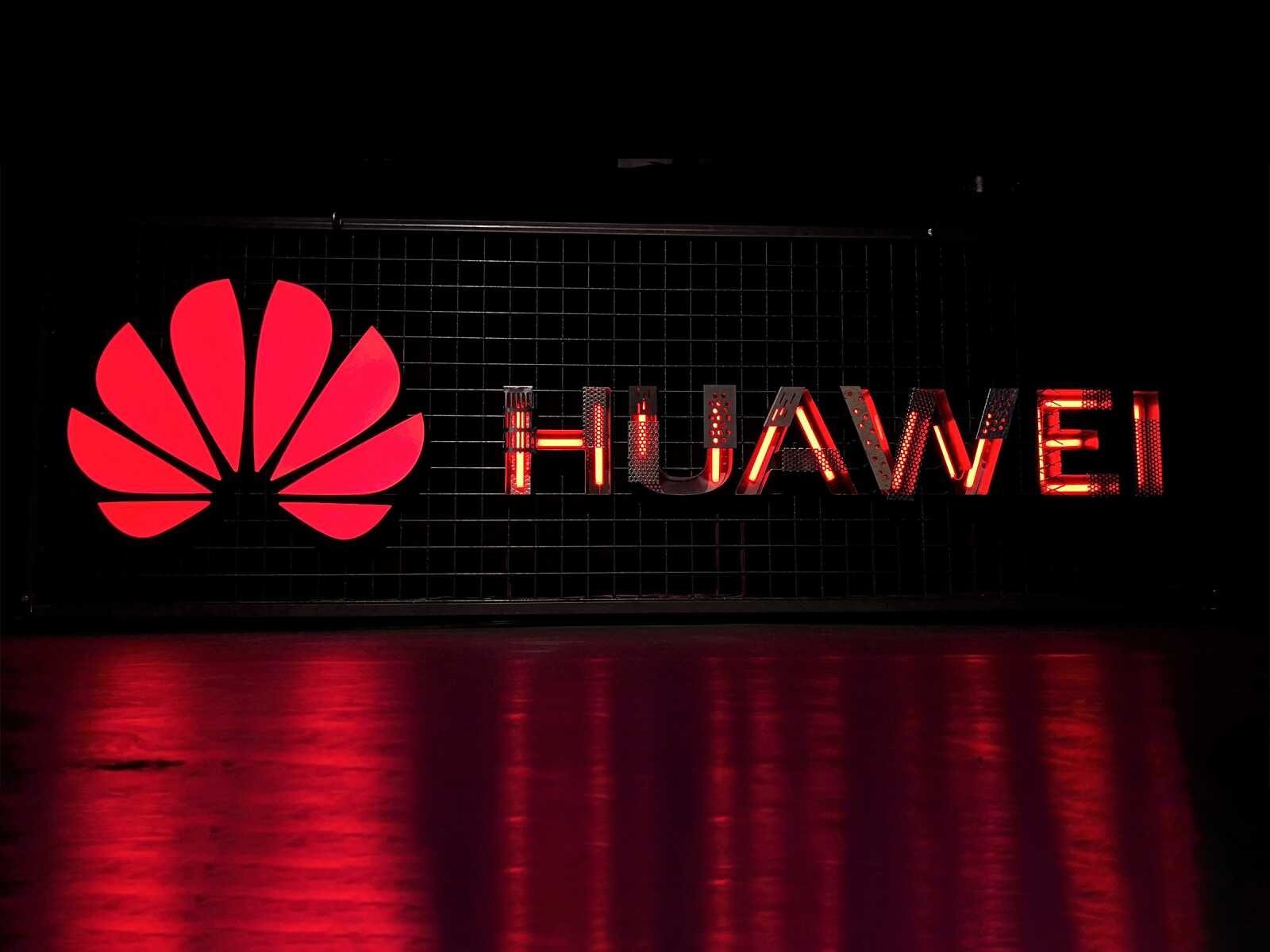 HUAWEI Logo Wallpapers (54 images) - WallpaperCat