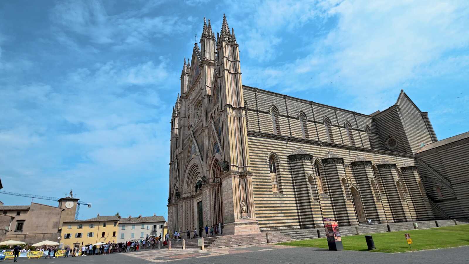 Cathedral Wallpapers (49 images) - WallpaperCat