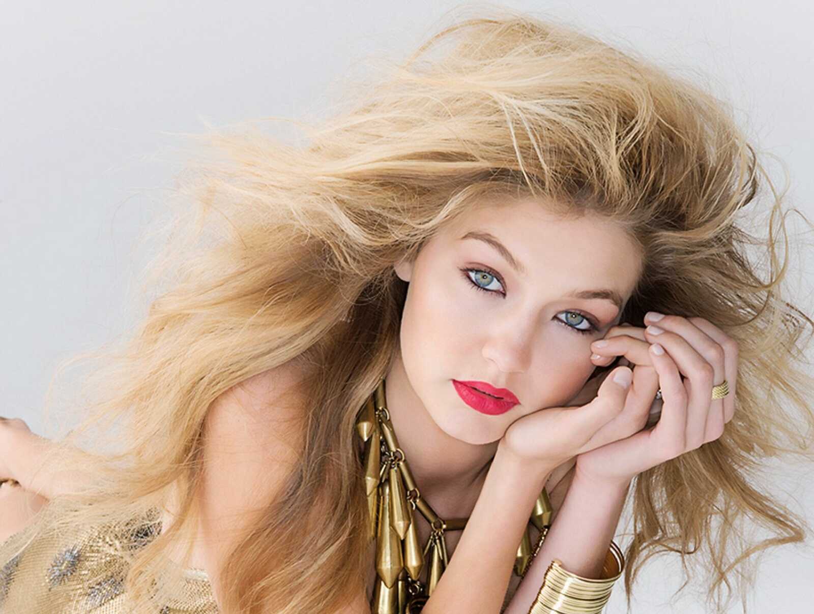 Gigi Hadid Wallpapers (91 images) - WallpaperCat