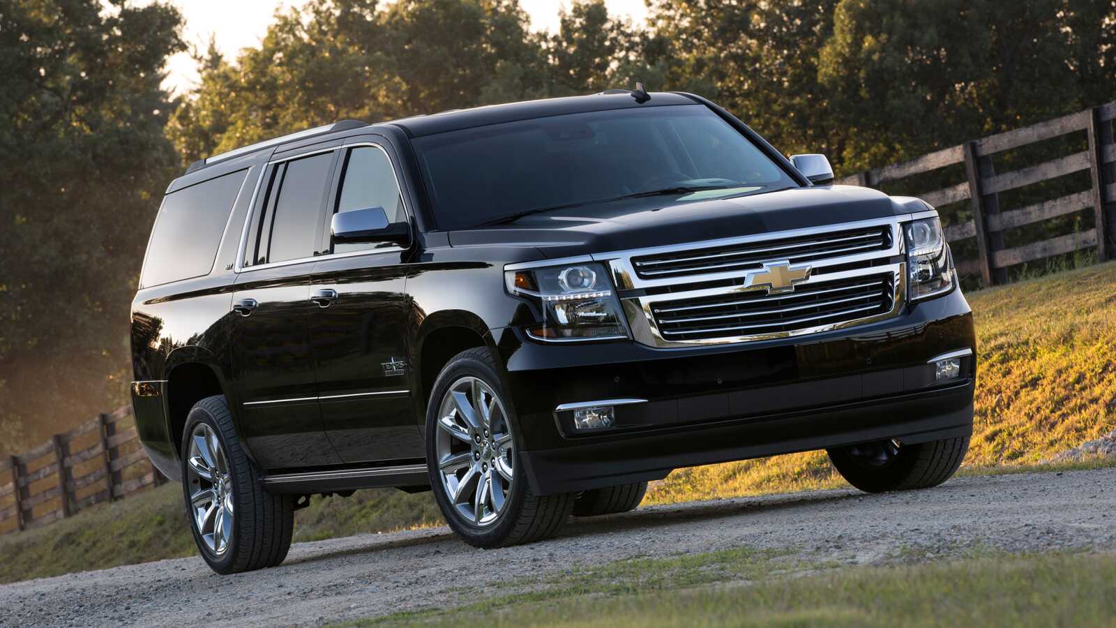 Chevrolet Suburban Wallpapers (25 images) - WallpaperCat