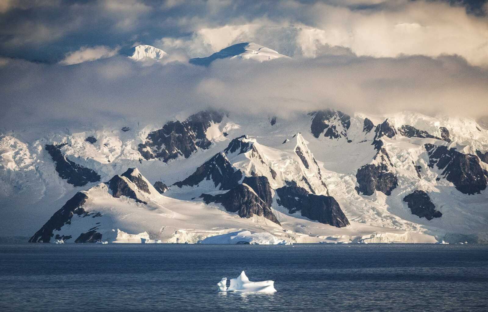 Antarctica Wallpapers (114 images) - WallpaperCat