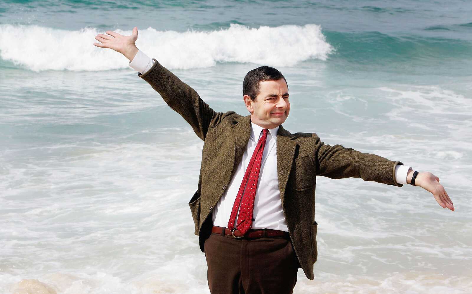 Rowan Atkinson Wallpapers (44 images) - WallpaperCat