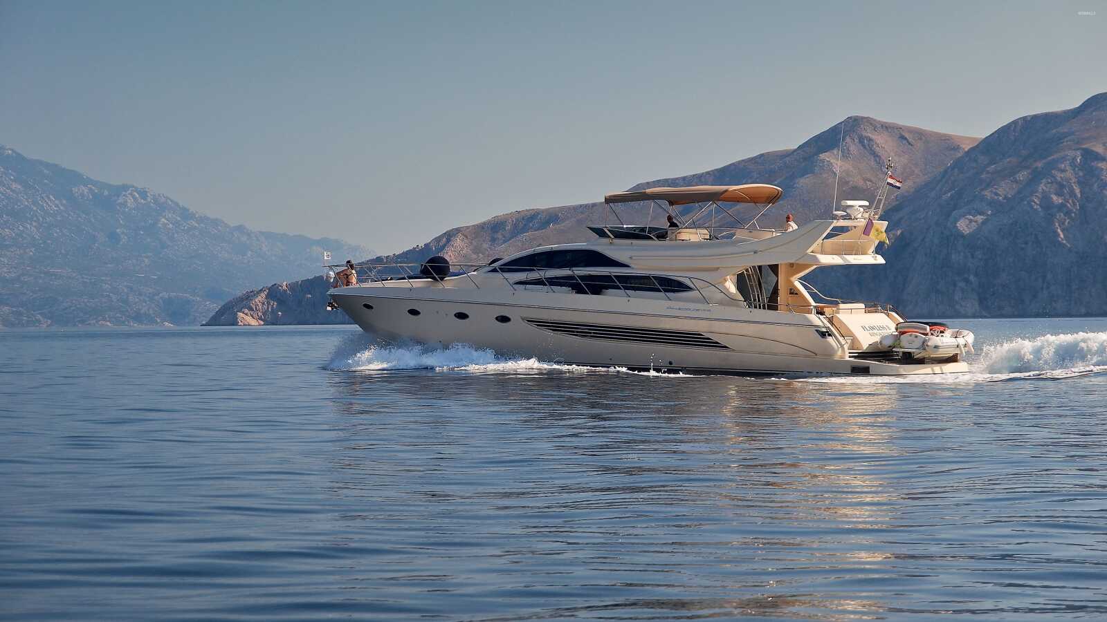 Yacht Wallpapers (50 images) - WallpaperCat