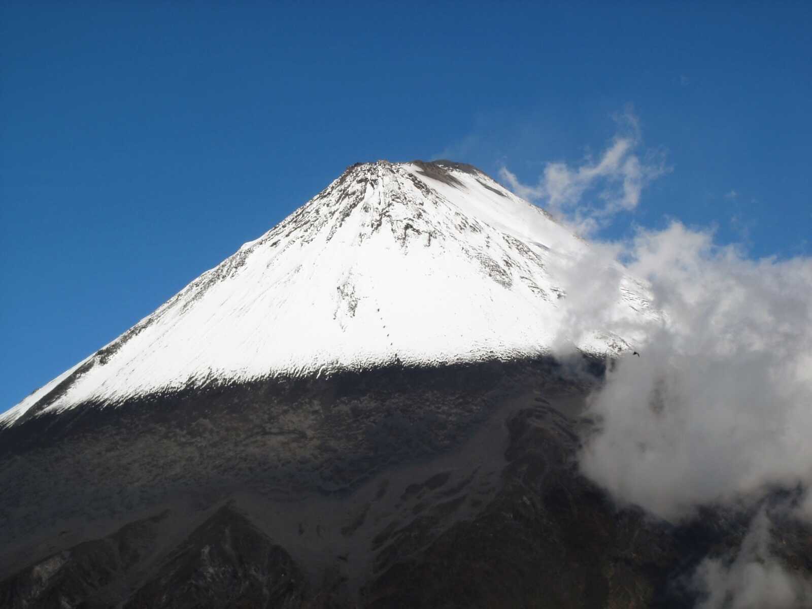 Sangay Volcano Wallpapers (6 images) - WallpaperCat