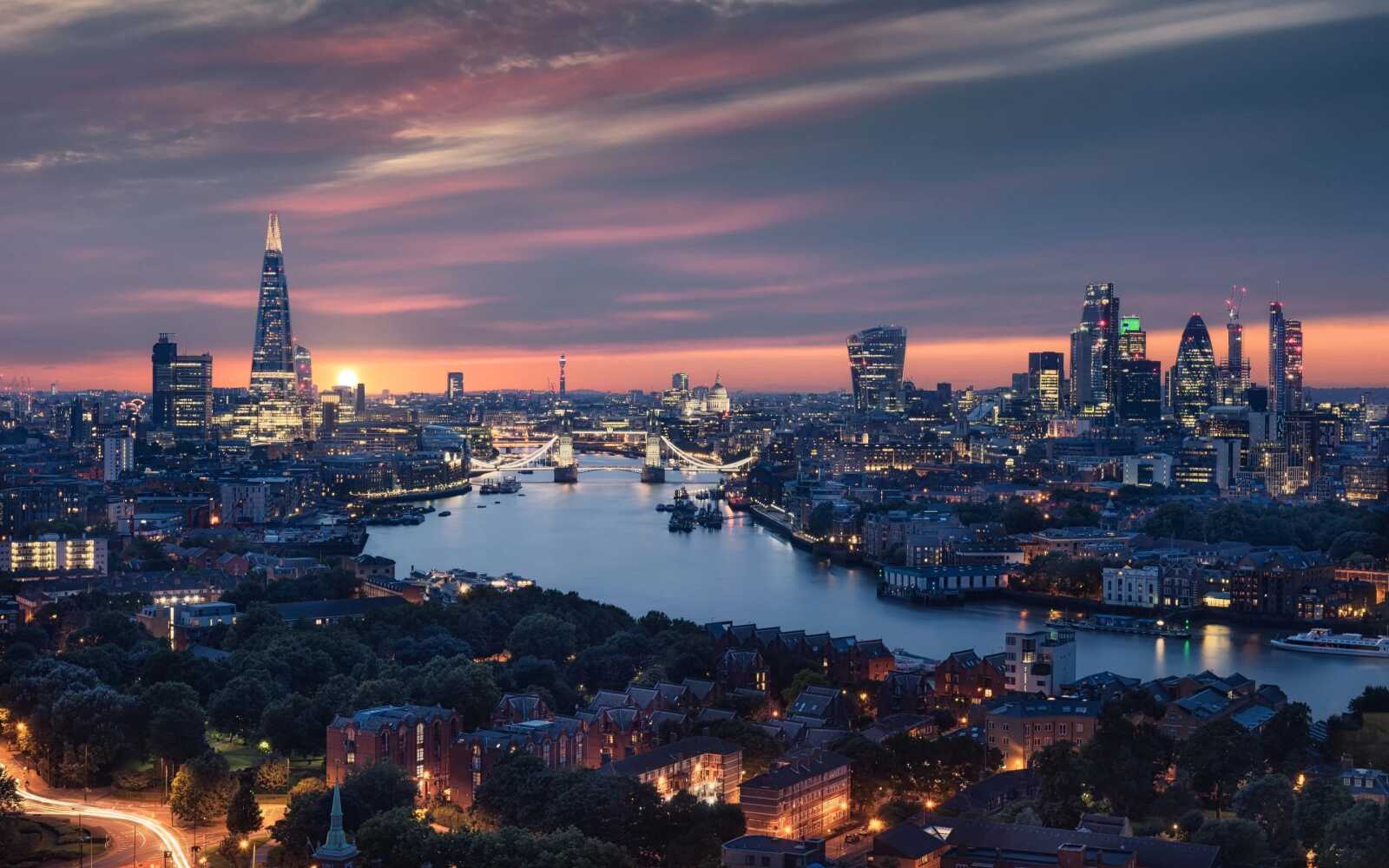 London Wallpapers (94 images) - WallpaperCat