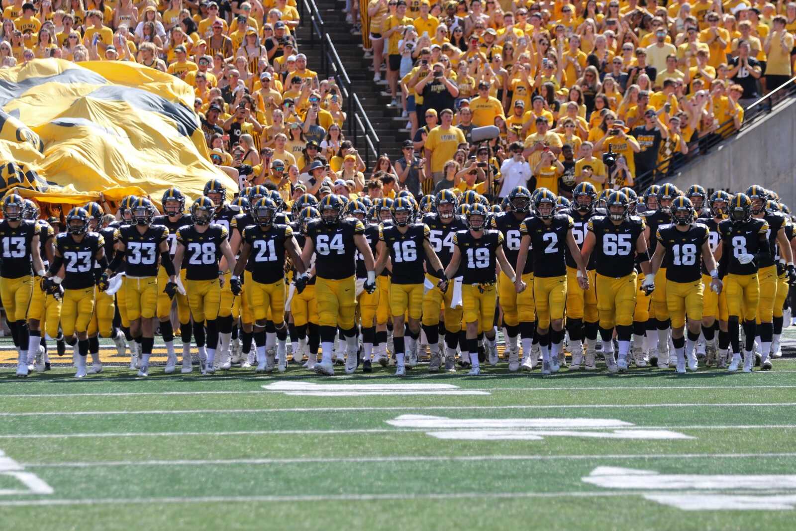 Iowa Hawkeyes Football Wallpapers (33 images) - WallpaperCat