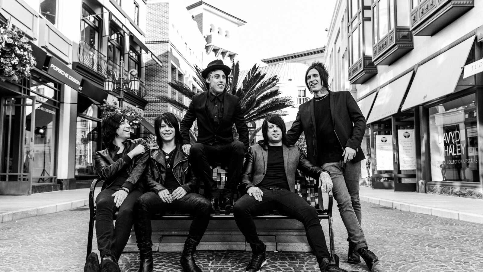 Falling In Reverse (Band) Wallpapers (18 images) - WallpaperCat
