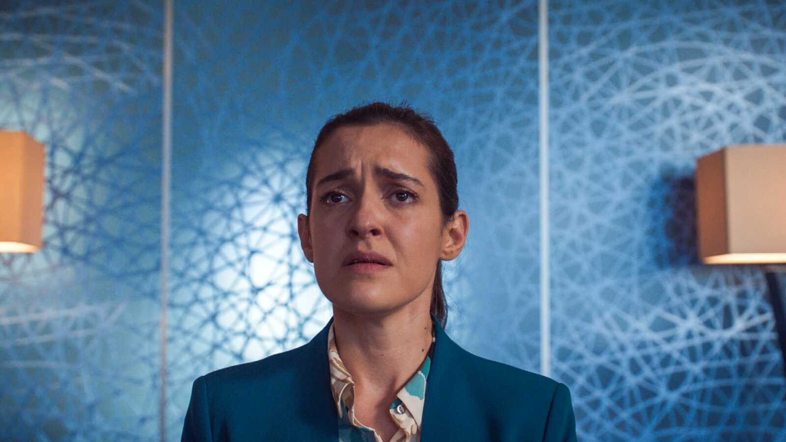 Phoebe Pryce Wallpapers (13 images) - WallpaperCat