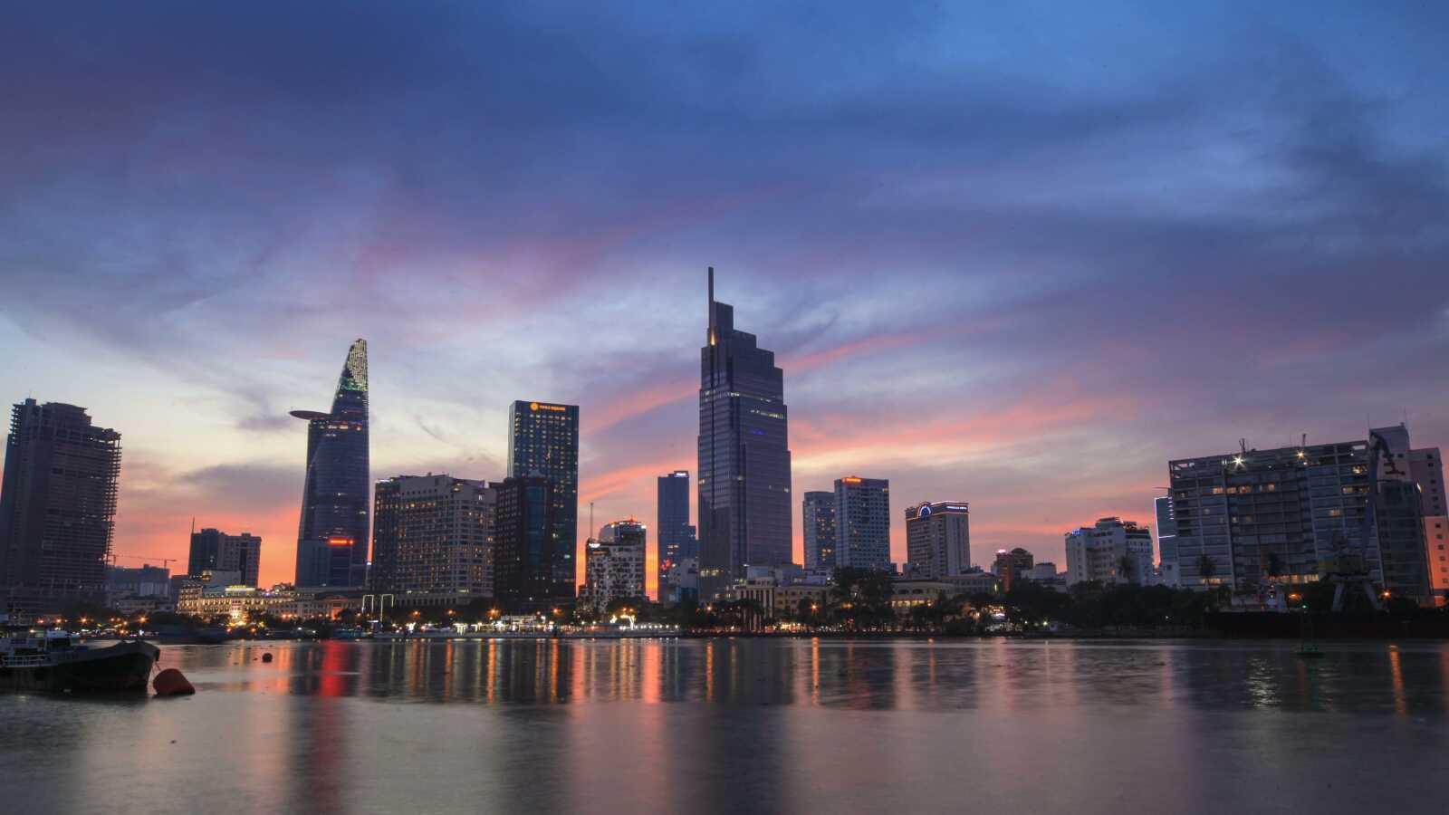 Ho Chi Minh City Wallpapers (53 images) - WallpaperCat