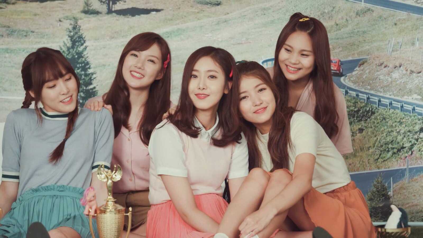 GFriend Wallpapers (85 images) - WallpaperCat