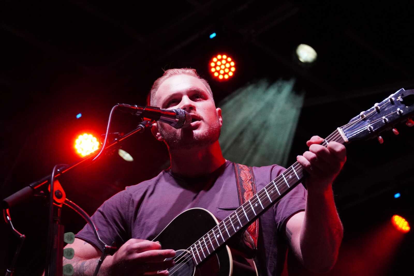 Zach Bryan Wallpapers (10 images) - WallpaperCat