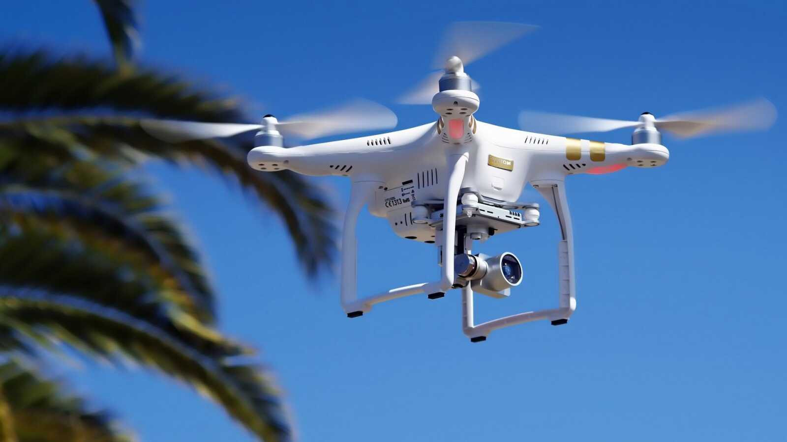 Drone Wallpapers (64 images) - WallpaperCat