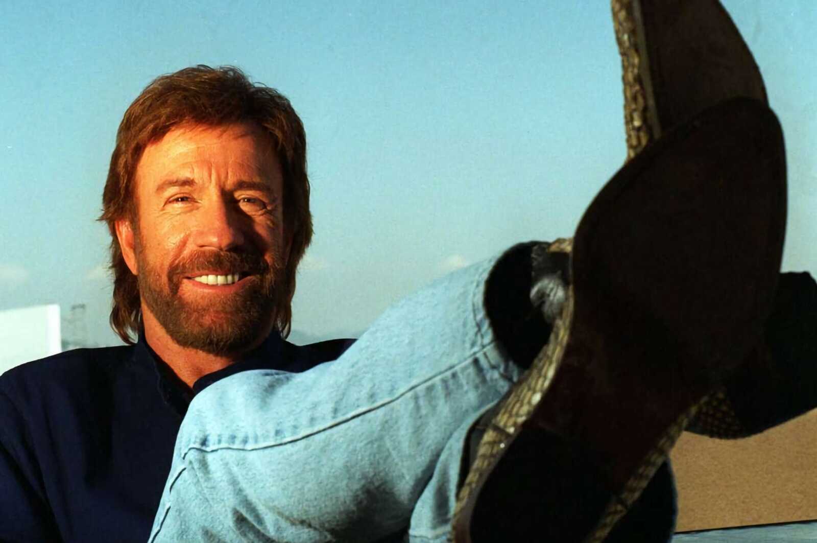 Chuck Norris Wallpapers (19 images) - WallpaperCat