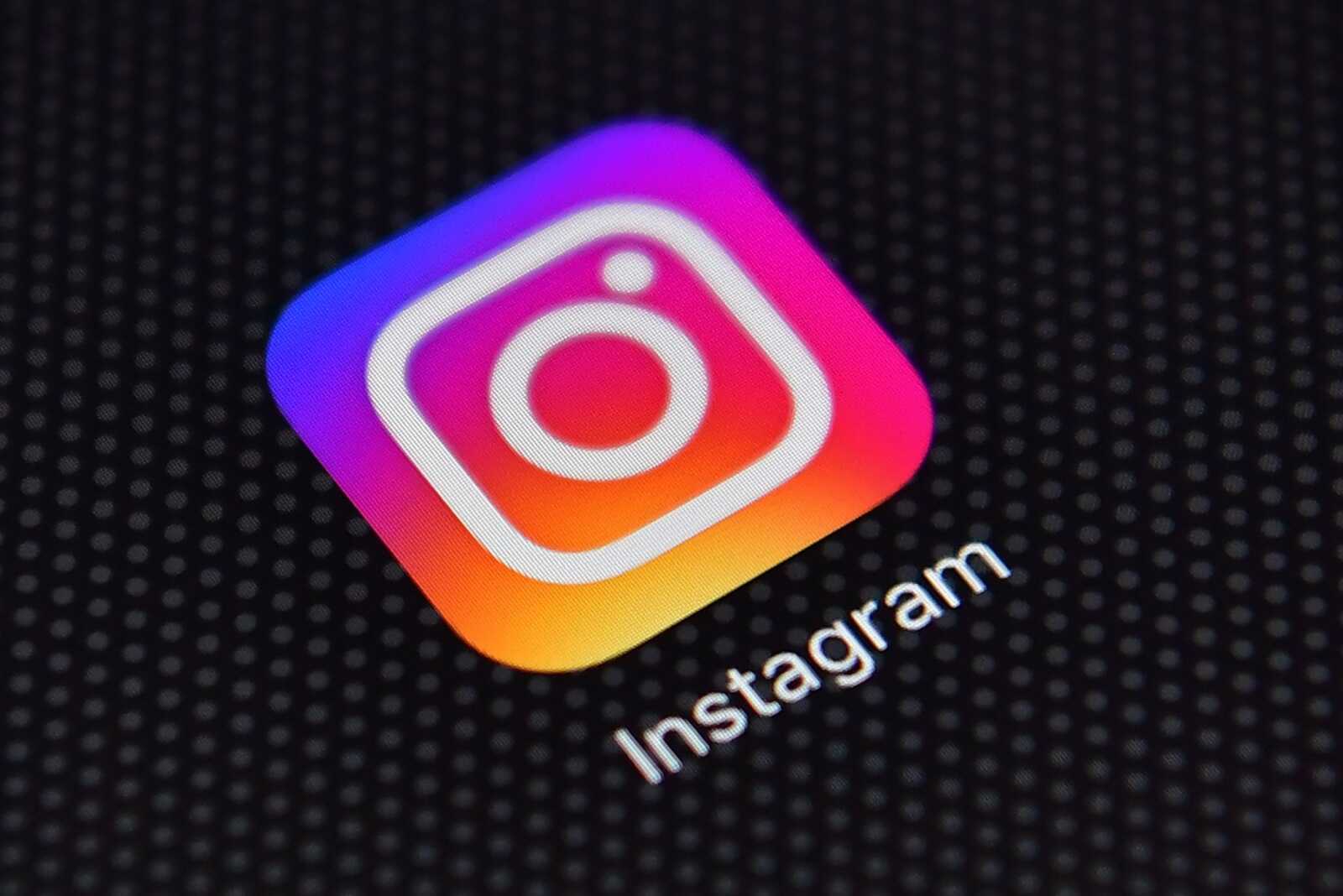 Instagram Logo Wallpapers (31 images) - WallpaperCat